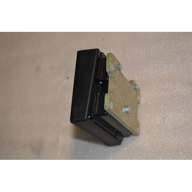 Objetos BIM - ¡Descarga gratis! Flush wall mount for Lutron HomeWorks ...